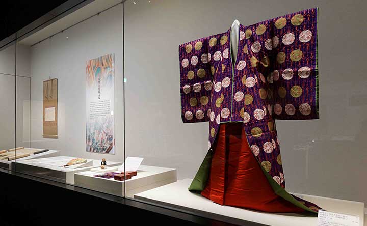 Gakushuin celebrates opening of a new museum on campus with an exhibit ...